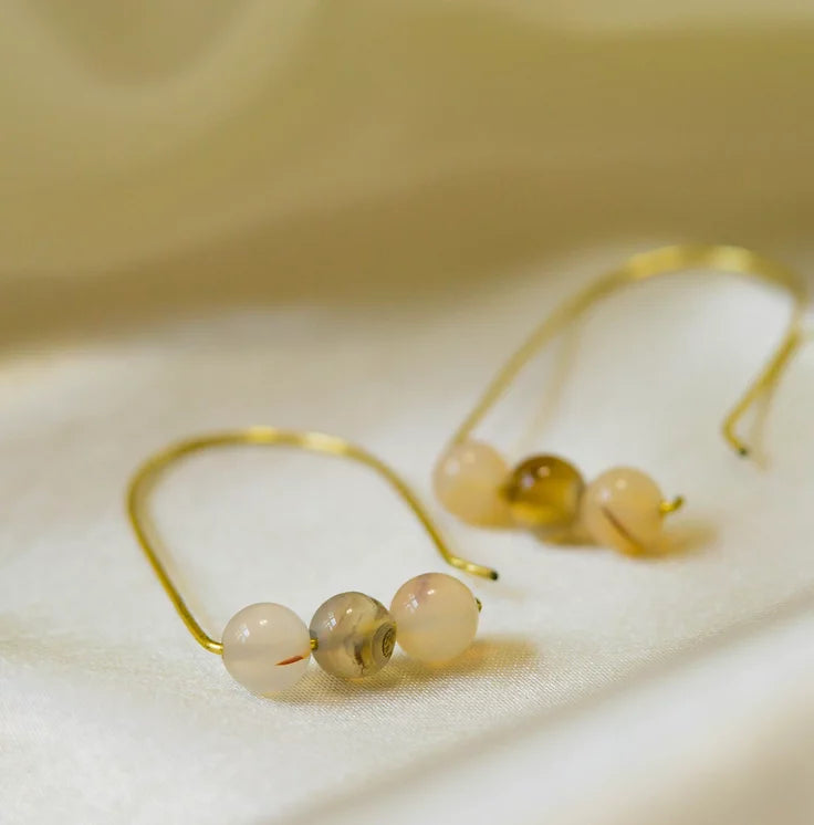 Emma Halstead '22, Cloaked in Confidence – MN Alumni Market