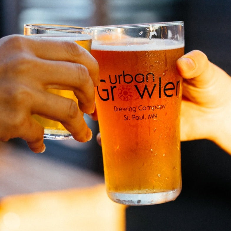 Deb Loch '91 and Jill Pavlak '86 – MN Alumni Market